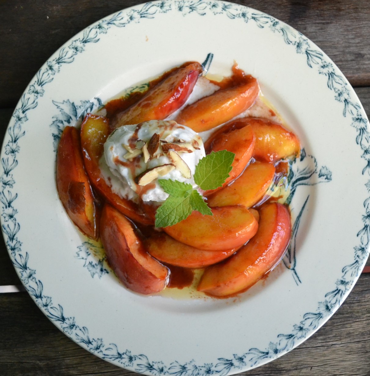 Peaches Foster ピーチフォスター – US Southern Kitchen